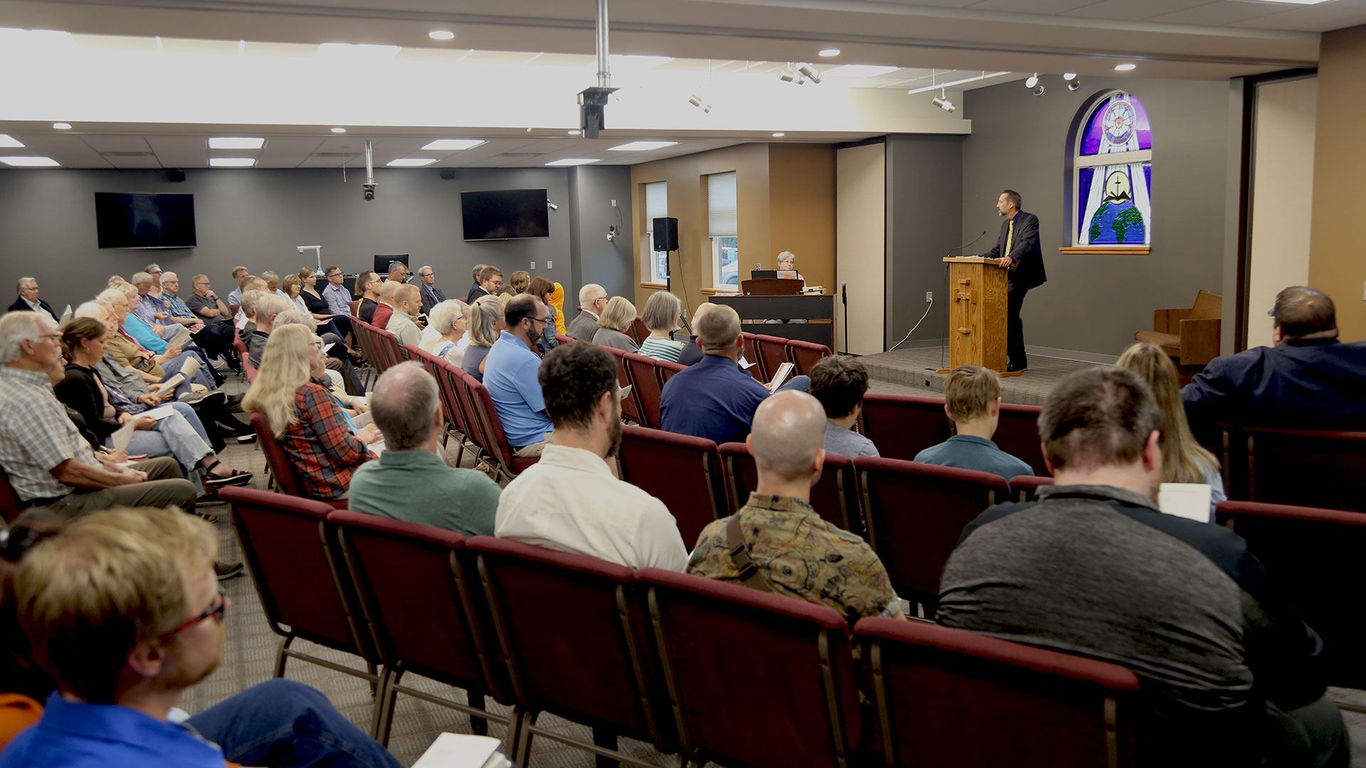 Watch the 2024 Opening Service - Lutheran Brethren Seminary